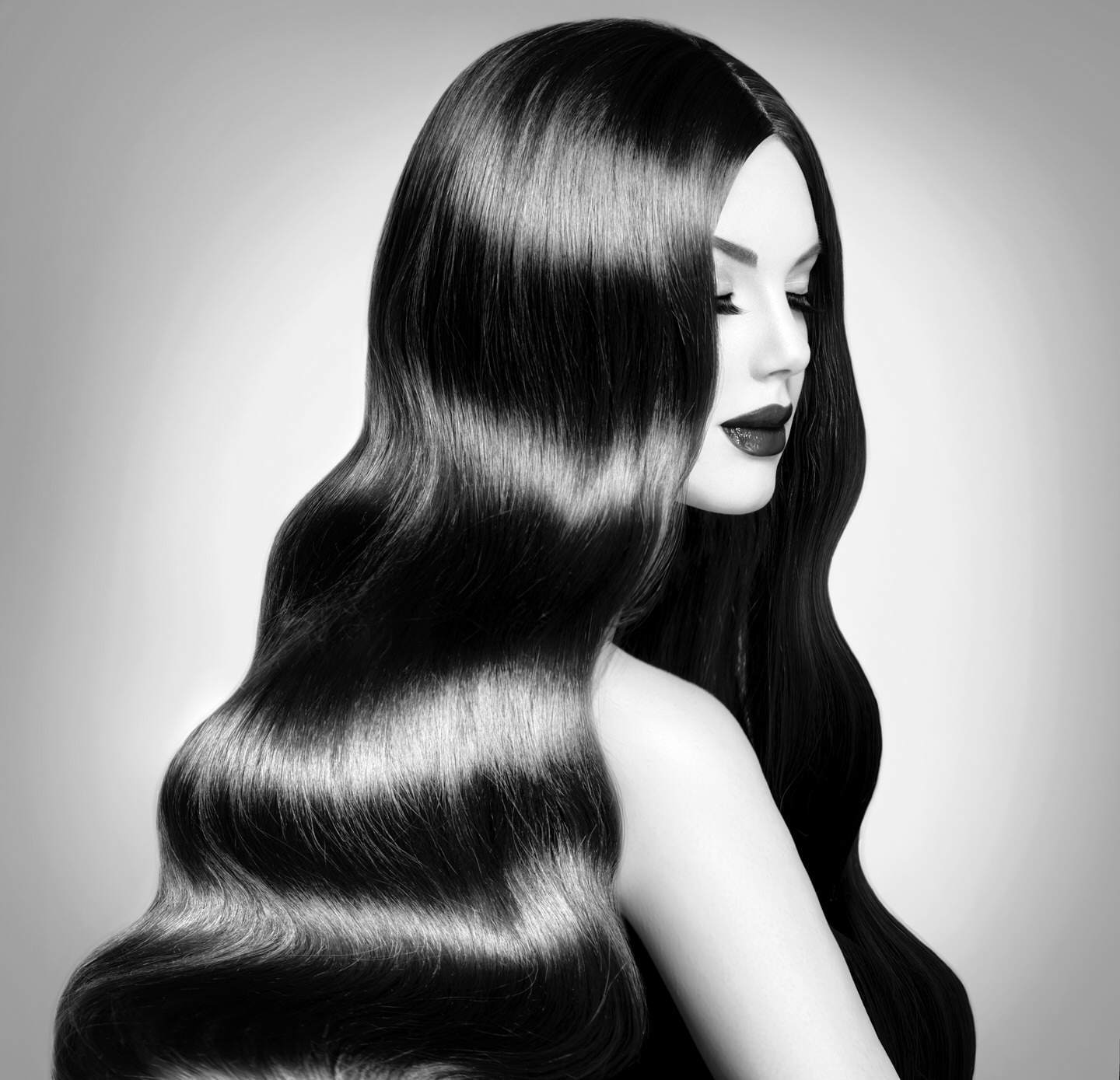 Giving Yourself a New Glamorous Look Through Hair Extensions